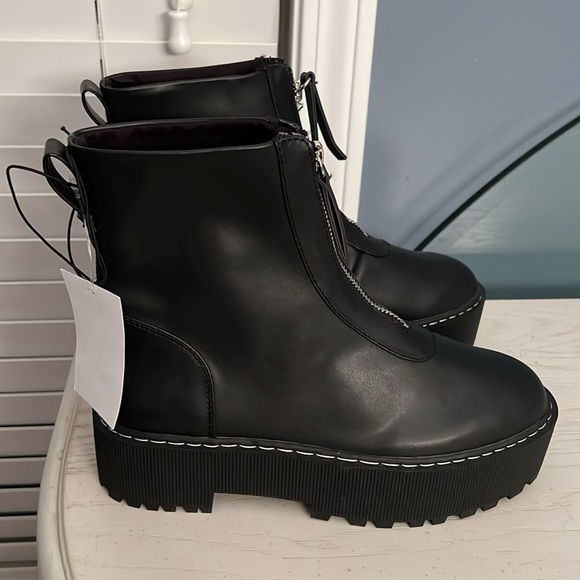 H&M | Shoes | Chunky Zip Front Boot | Poshmark